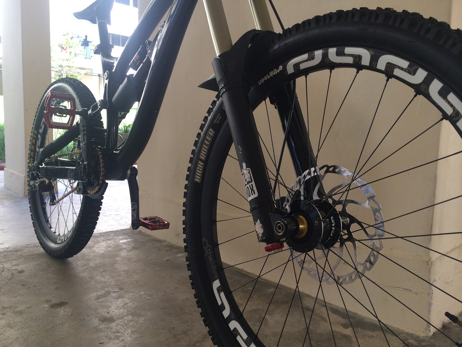 Agang Ninja DH Team 2014 Custom - botakizuma's Bike Check - Vital MTB