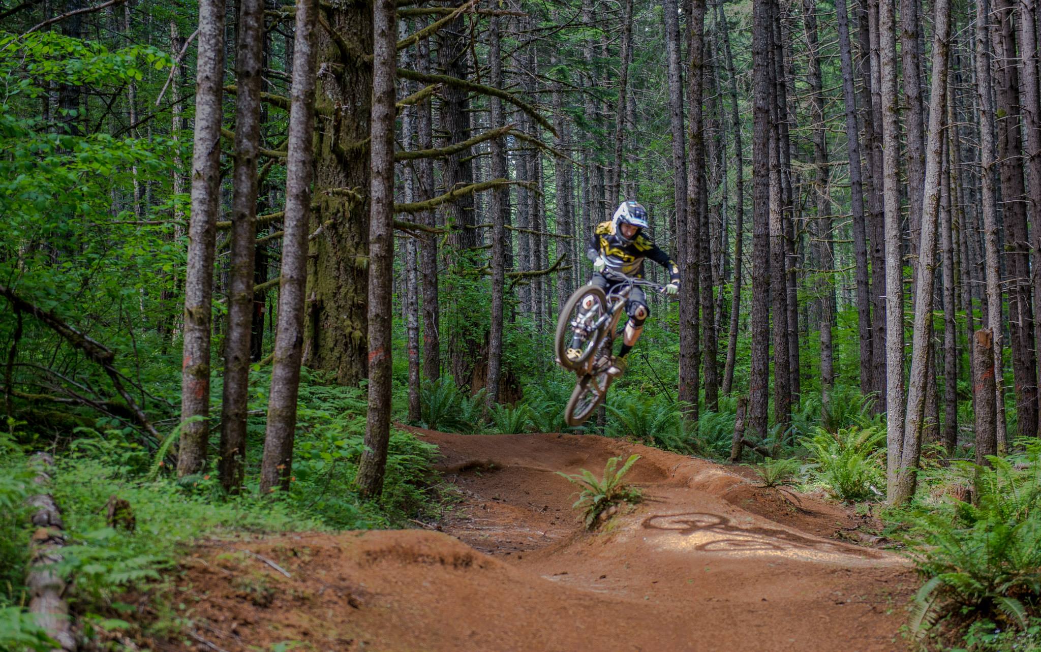 Berm to berm - John_Bamford - Mountain Biking Pictures - Vital MTB
