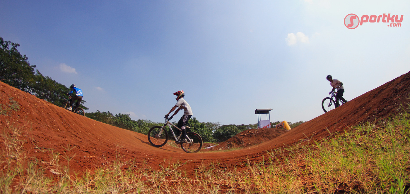 Polygon MTB 4X and Coaching Clinic - Juniver - Mountain Biking Pictures ...