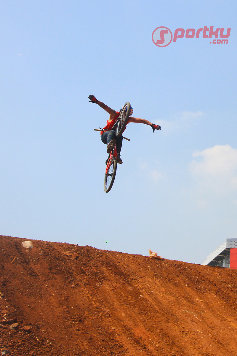 Polygon MTB 4X and Coaching Clinic - Juniver - Mountain Biking Pictures ...