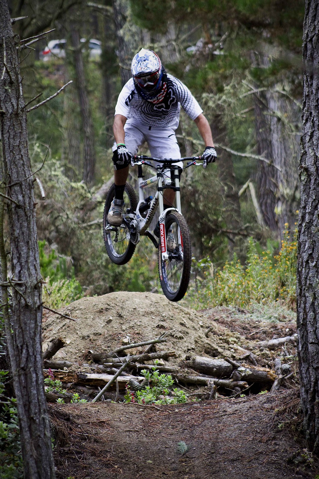 floatin over the step down - stod - Mountain Biking Pictures - Vital MTB