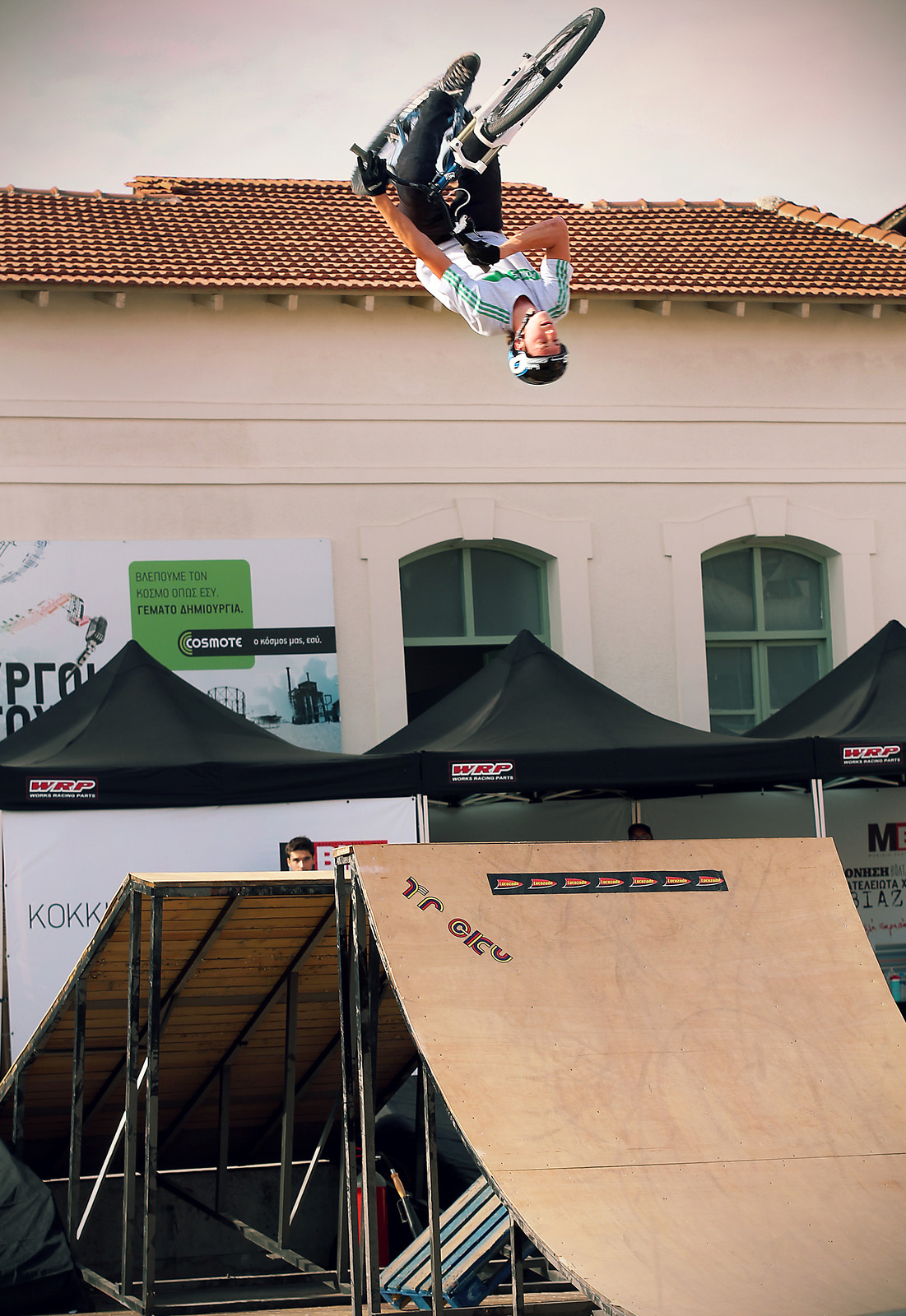 Marius Hoppensack backflip table - pappoulakos - Mountain Biking ...