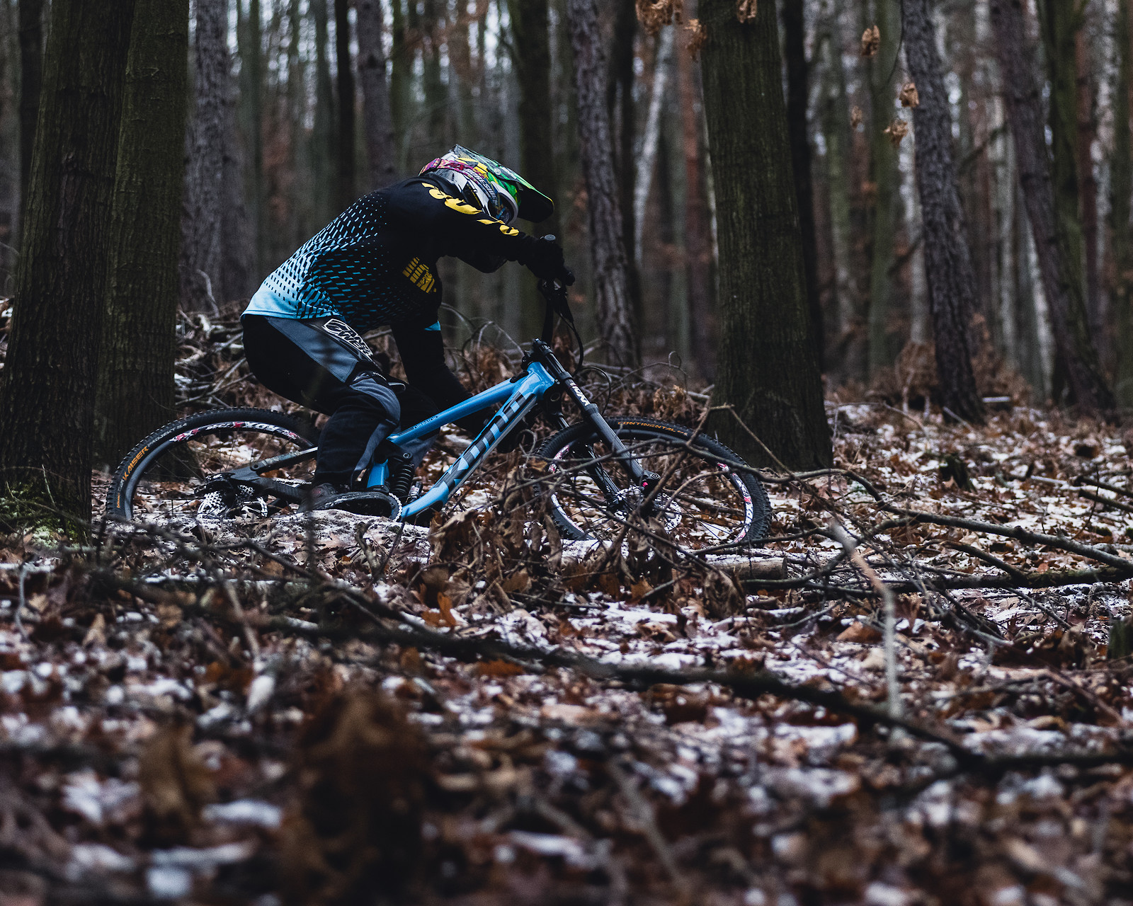 Martin icy berm 2 - Zer0mtb - Mountain Biking Pictures - Vital MTB