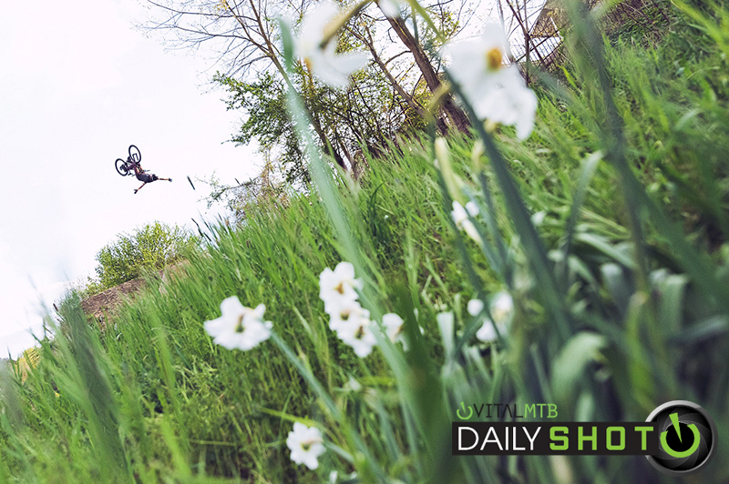 Backflip Tuck No Hander - Zer0mtb - Mountain Biking Pictures - Vital MTB