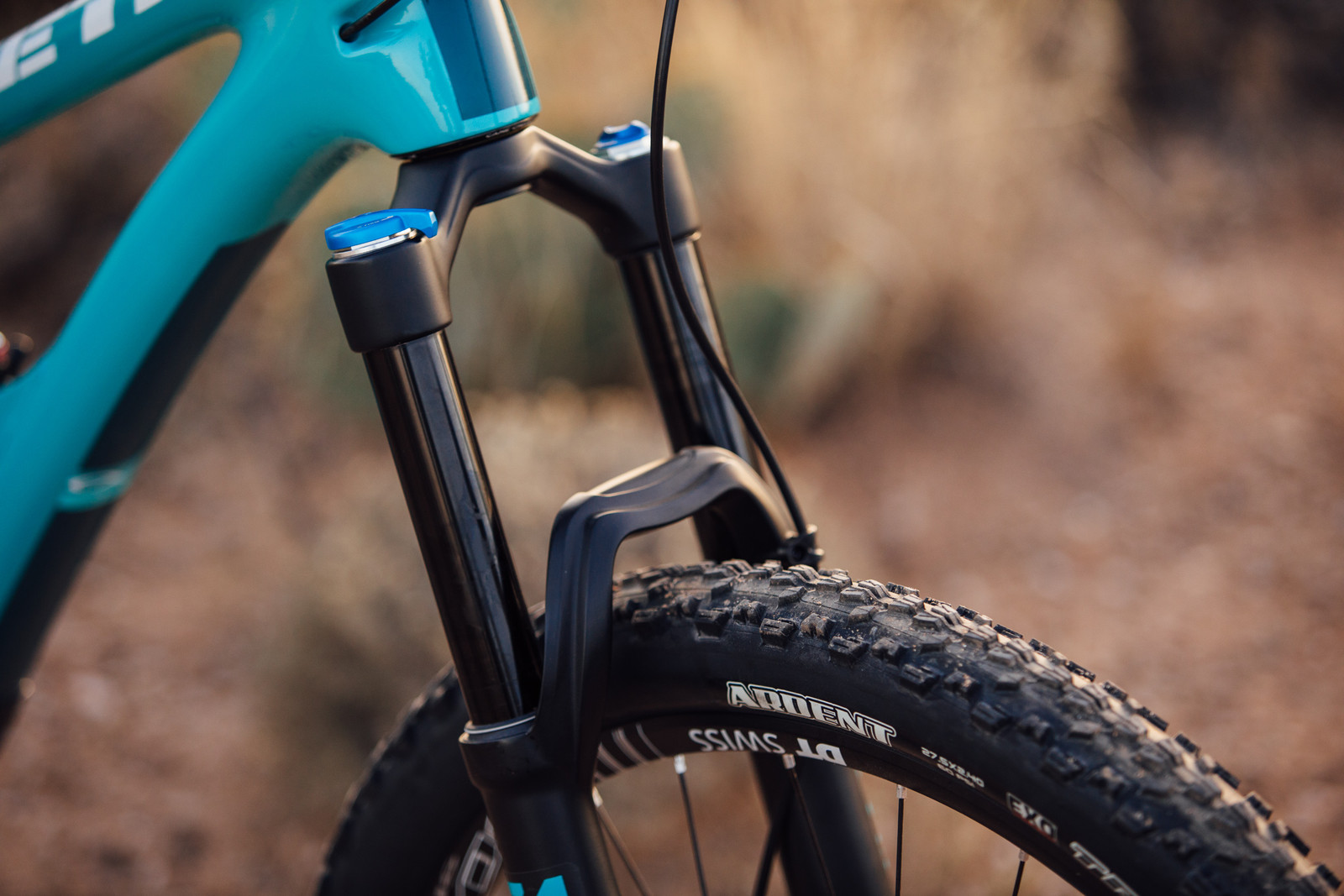 Yeti SB5 Carbon XT / SLX - 2017 Vital MTB Test Sessions - Yeti SB5 ...