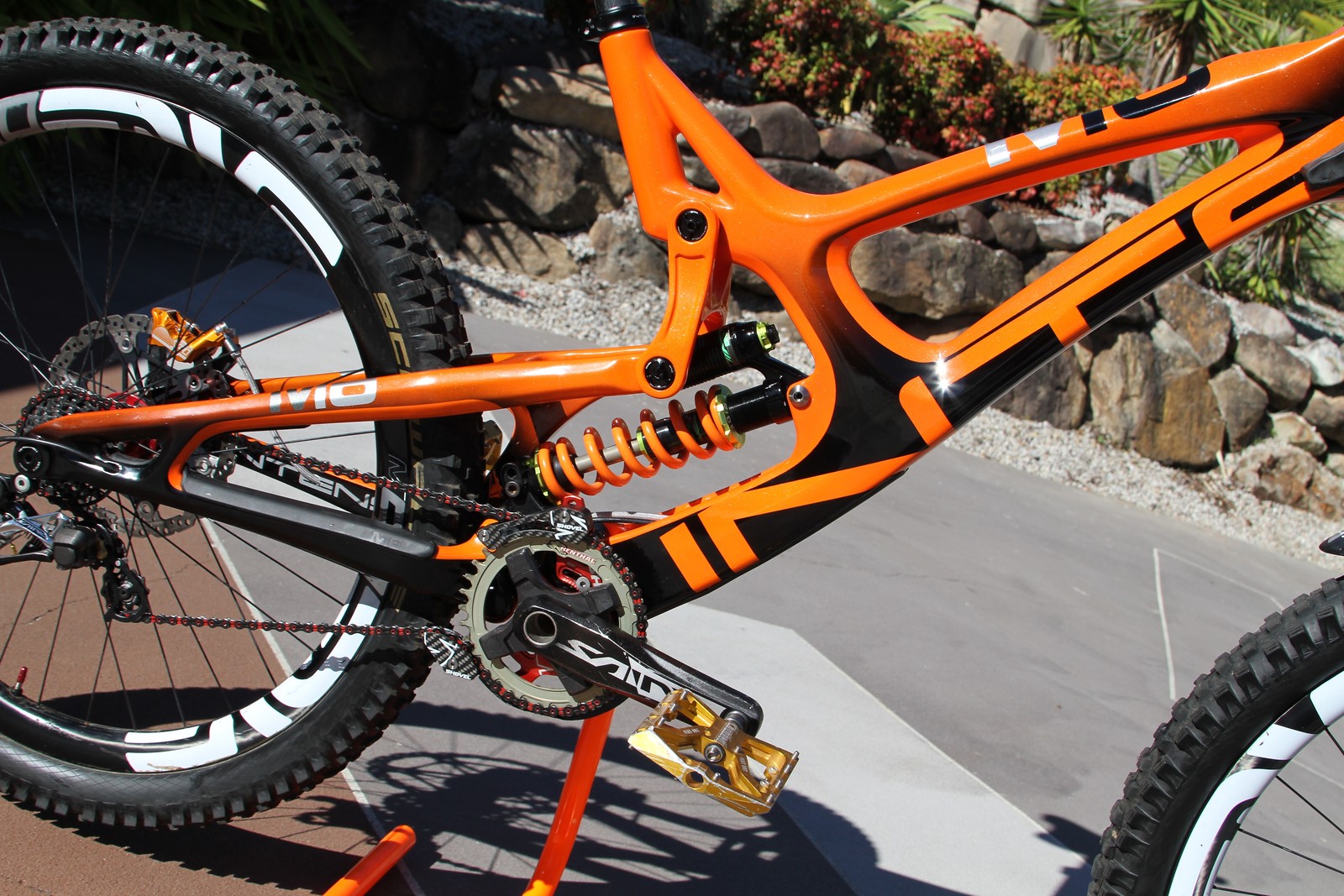 Intense M16 Carbon - sworkdemo8's Bike Check - Vital MTB