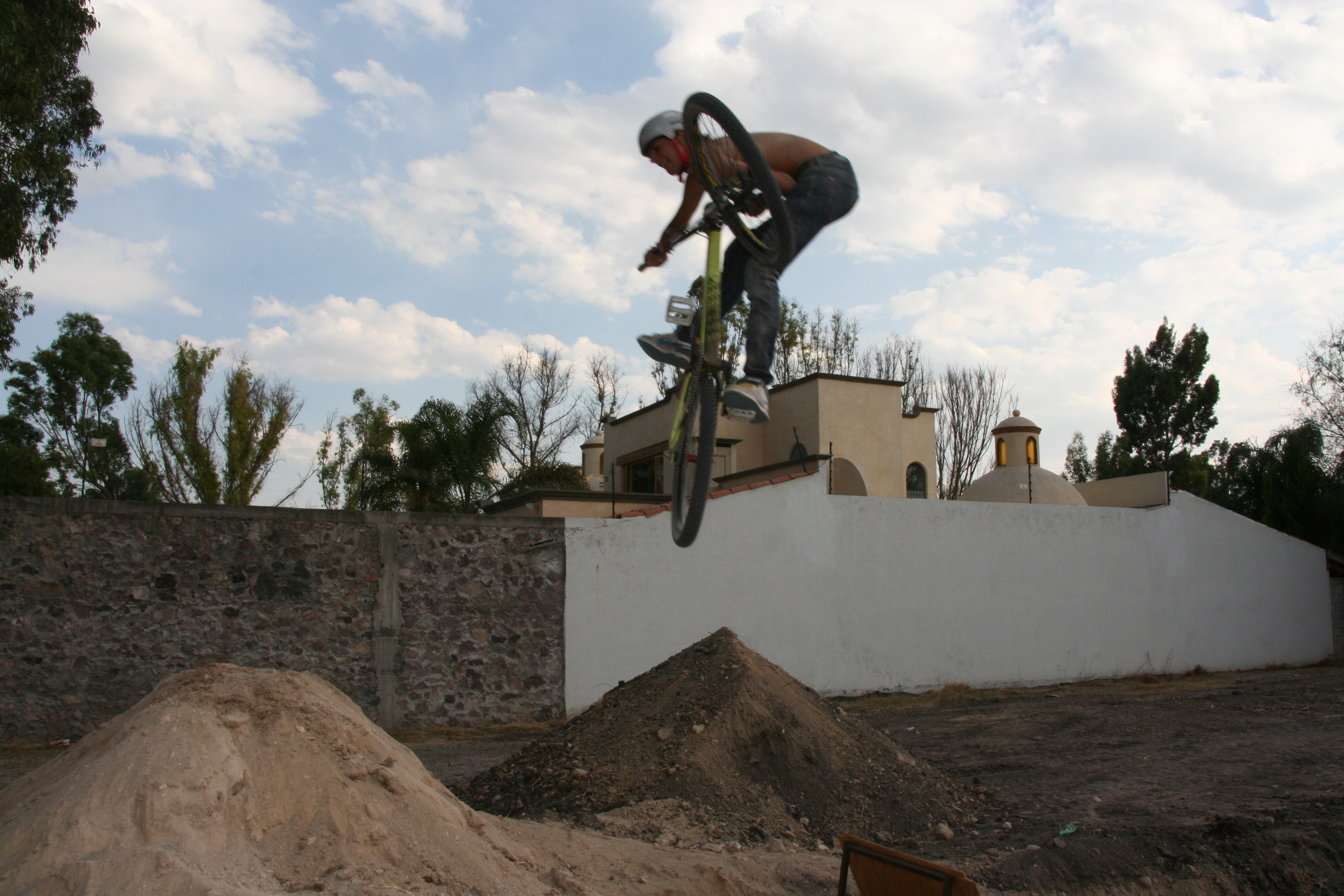 tabletop - sebastianj - Mountain Biking Pictures - Vital MTB