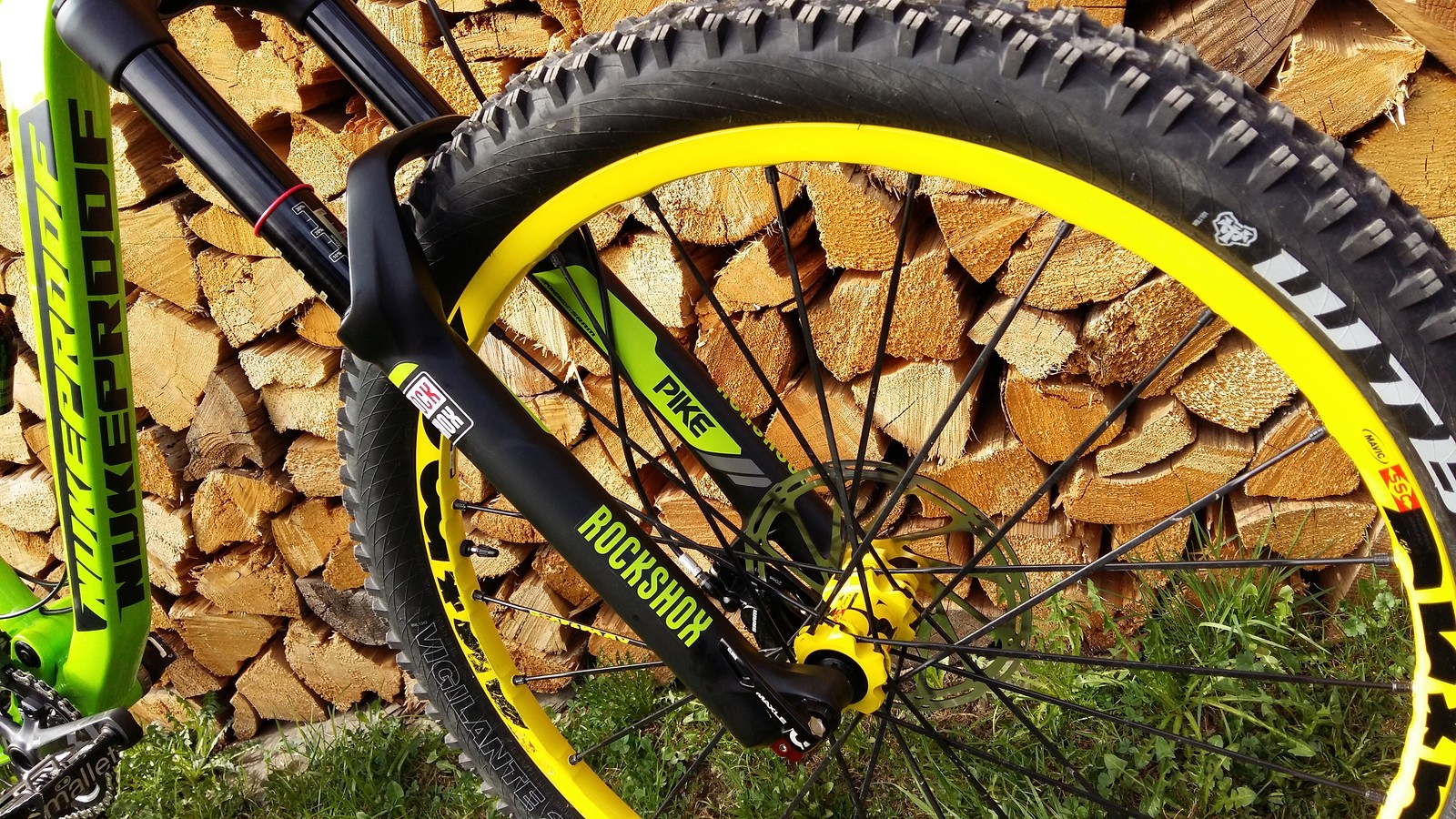 Nukeproof Mega AM Pro - 27.5 - PointOne's Bike Check - Vital MTB