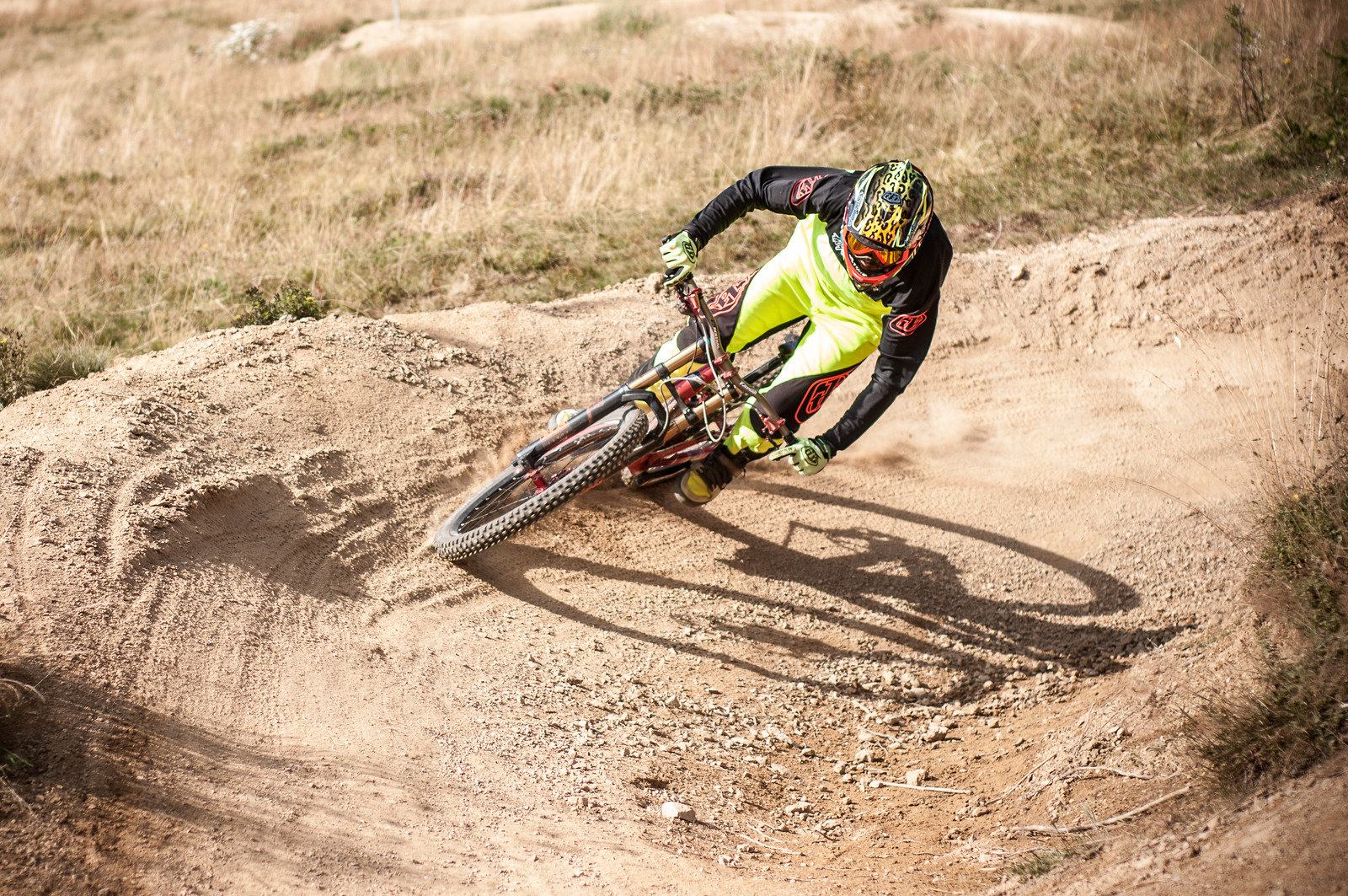Shredding - IRONRIDER - Mountain Biking Pictures - Vital MTB