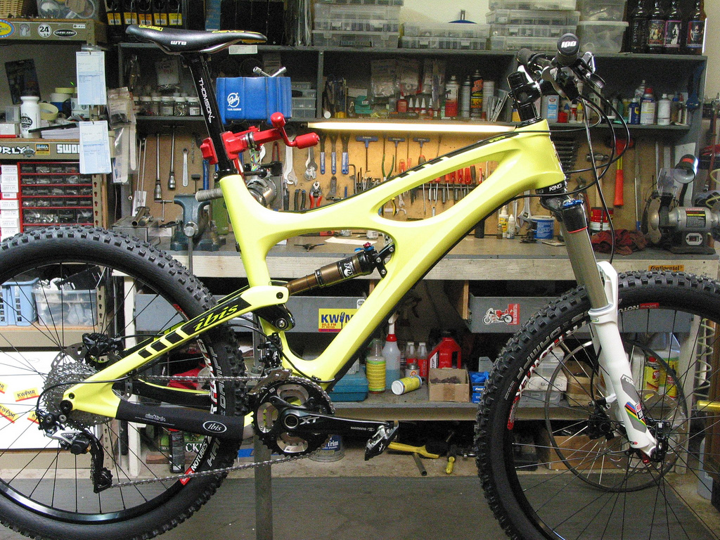 Ibis Mojo HD140 - anomaly's Bike Check - Vital MTB