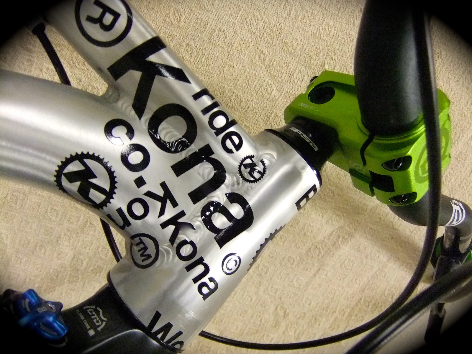 2011 Kona Bass Custom Deity Build - Joe_MTB's Bike Check - Vital MTB