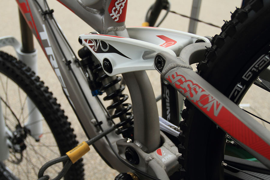 Fox DHX RC4 - 2011 Trek Session 88 - Mountain Biking Pictures - Vital MTB