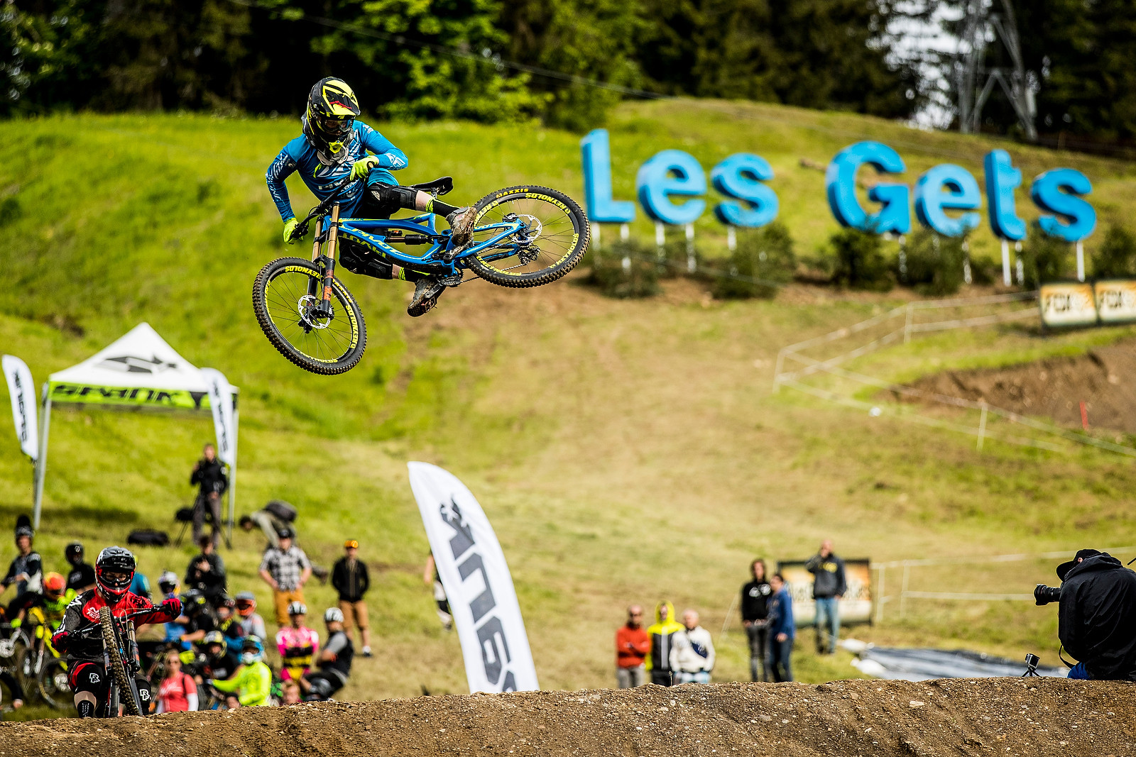Bernard Kerr - Whip Off Madness from Crankworx Les Gets - Mountain ...