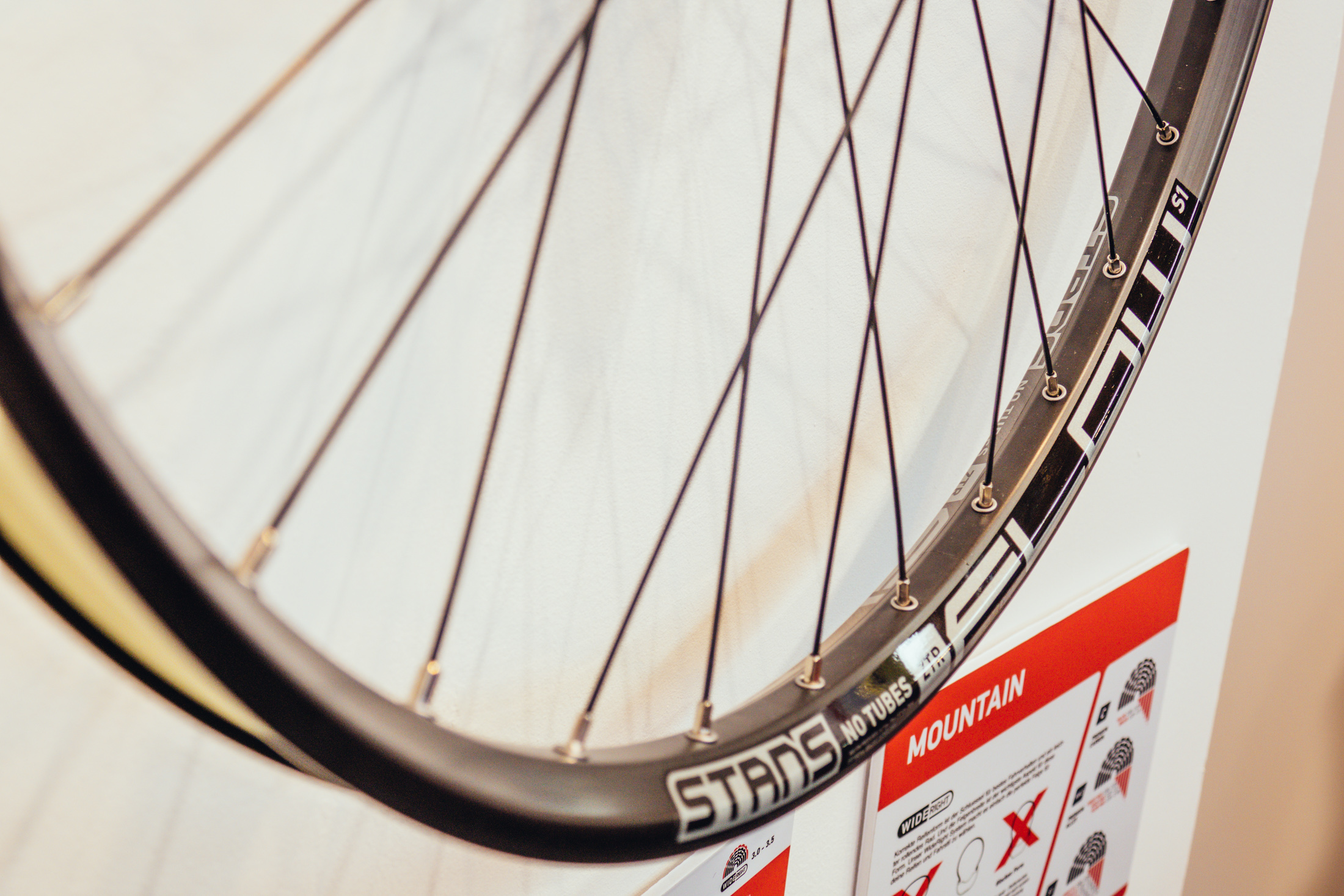 Stans NoTubes S1 Series Wheels - EUROBIKE - 2017 Mountain Bike ...