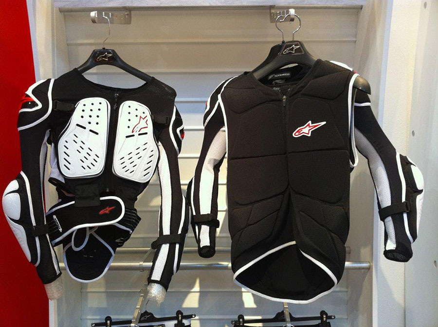 Alpinestars Upper body protection - Eurobike: Alpinestars - Mountain ...