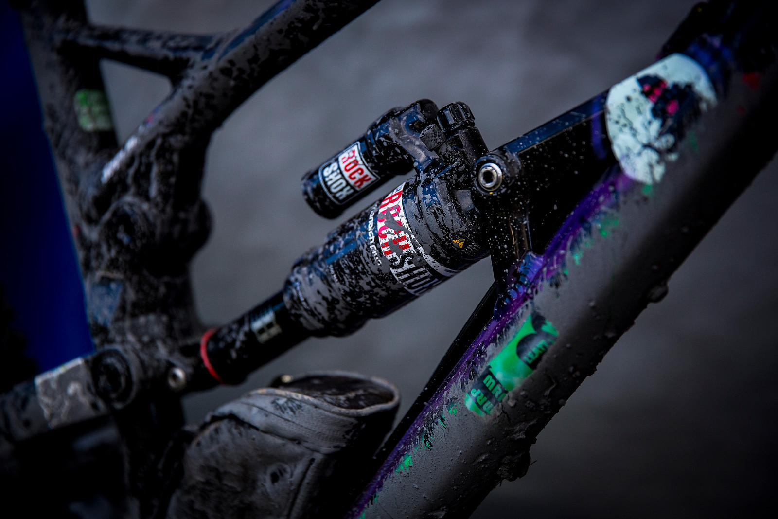 Sam Hill's Grave Digger Nukeproof Mega 275 - Pro Bike Check - Sam Hill ...