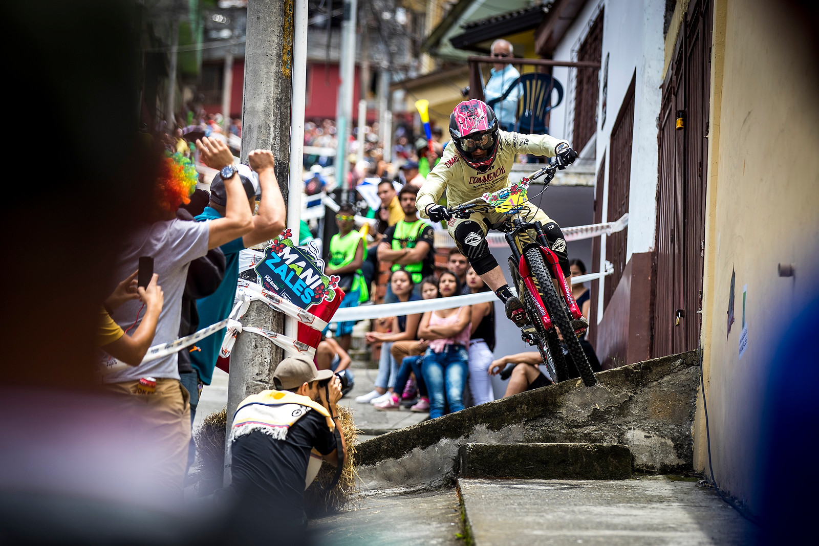 Cecile Ravanel - URBAN ENDURO! EWS Colombia - Mountain Biking Pictures ...