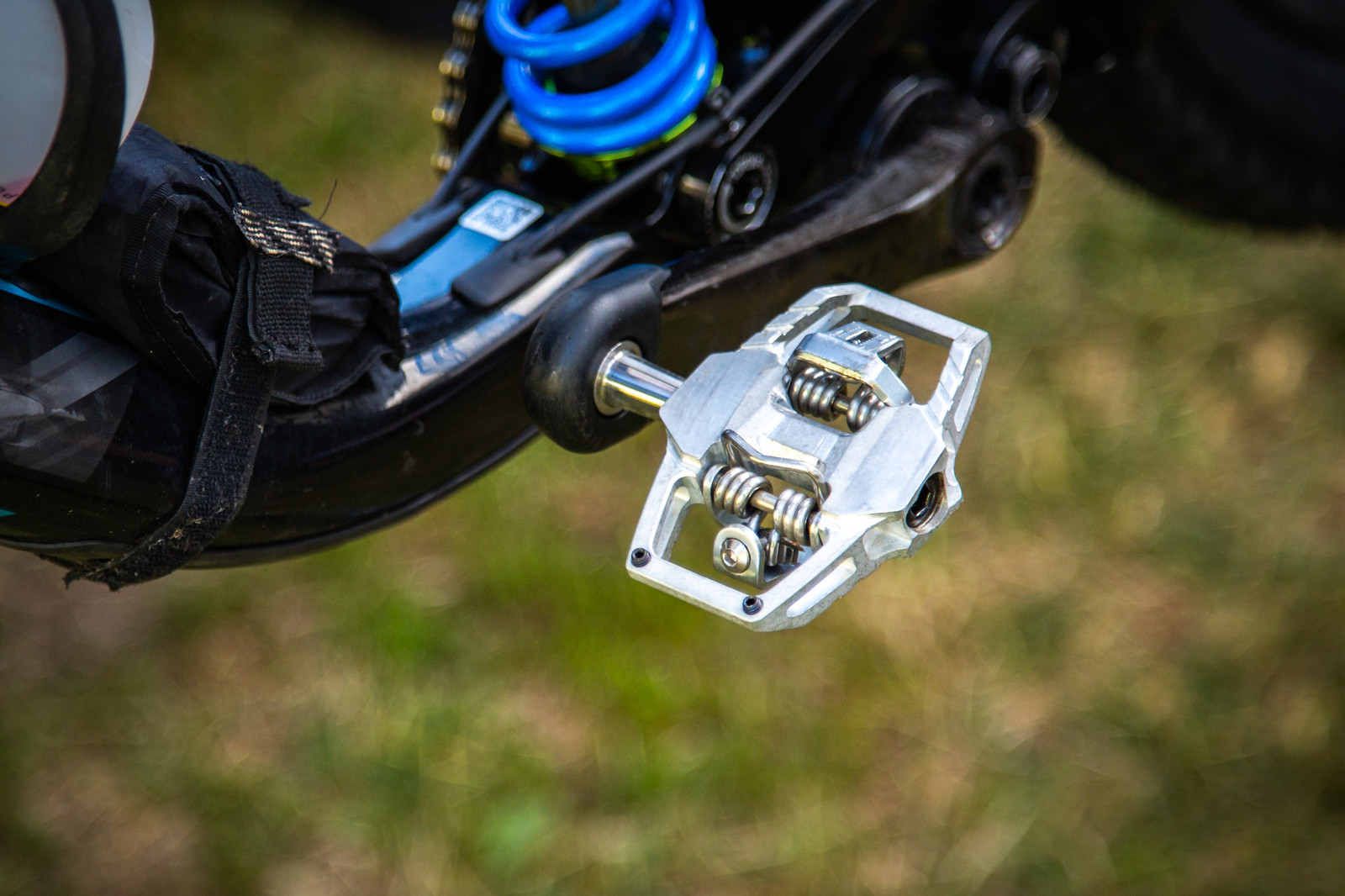 New HT Pedals? - PIT BITS - Enduro World Series, La Thuile - Mountain ...