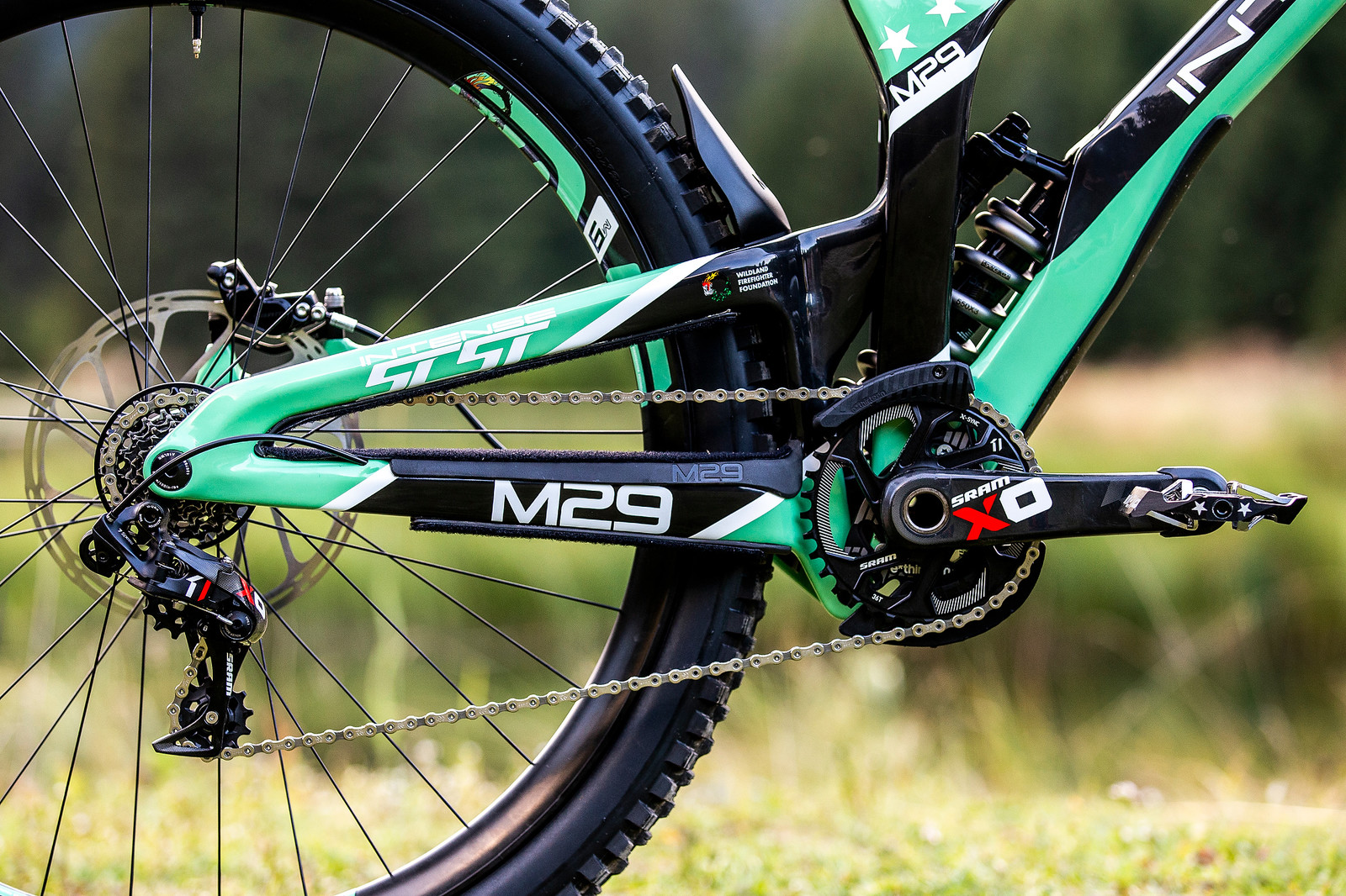 SRAM Drivetrain - WORLD CHAMPS BIKE - Charlie Harrison's Intense M29 ...