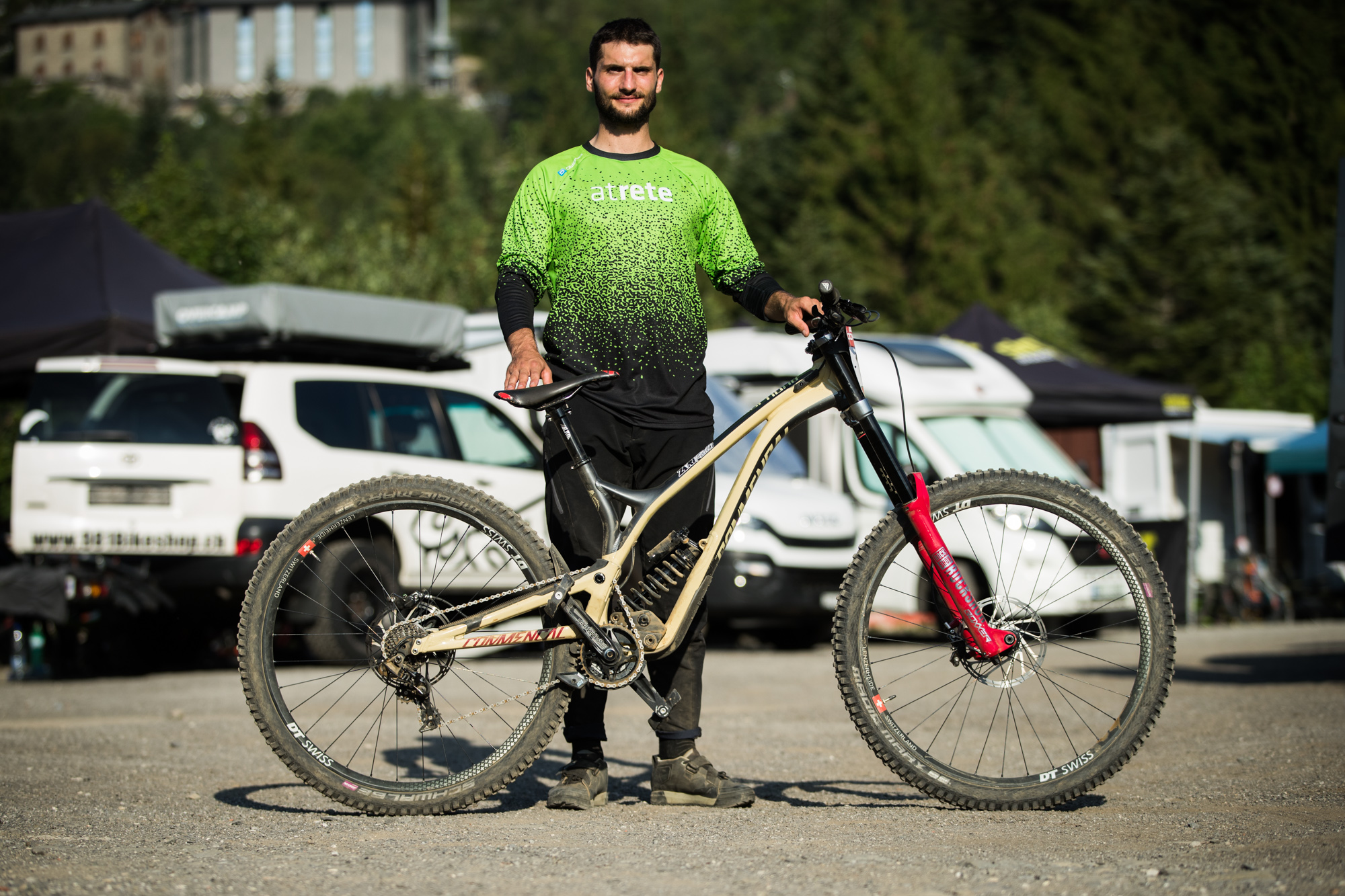 Felix Klee and his Commencal Supreme DH 29 - 25 Downhill Bikes - iXS DH ...