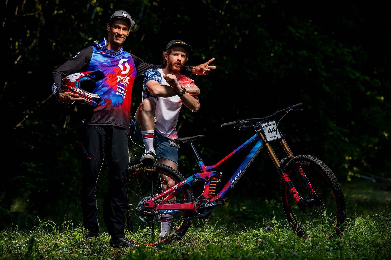 Flo and His Mechanic - Scott Gambler DH Race Bikes from World ...