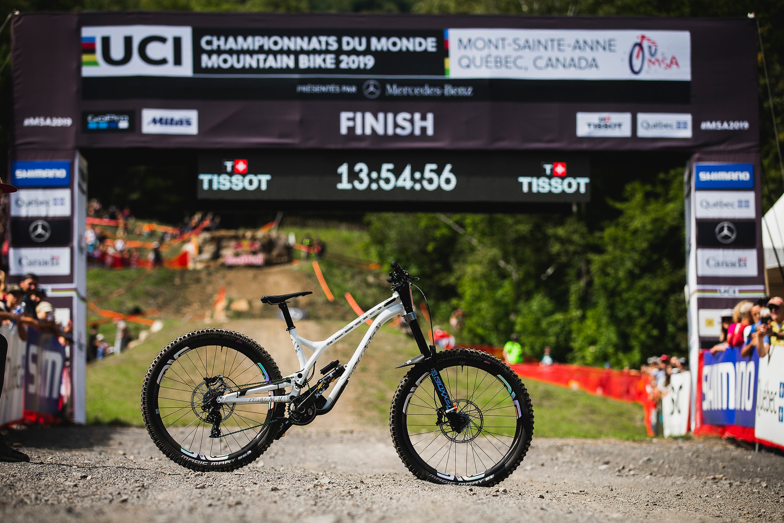 WINNING BIKE - Myriam Nicole's Commencal Supreme DH - WINNING BIKE ...