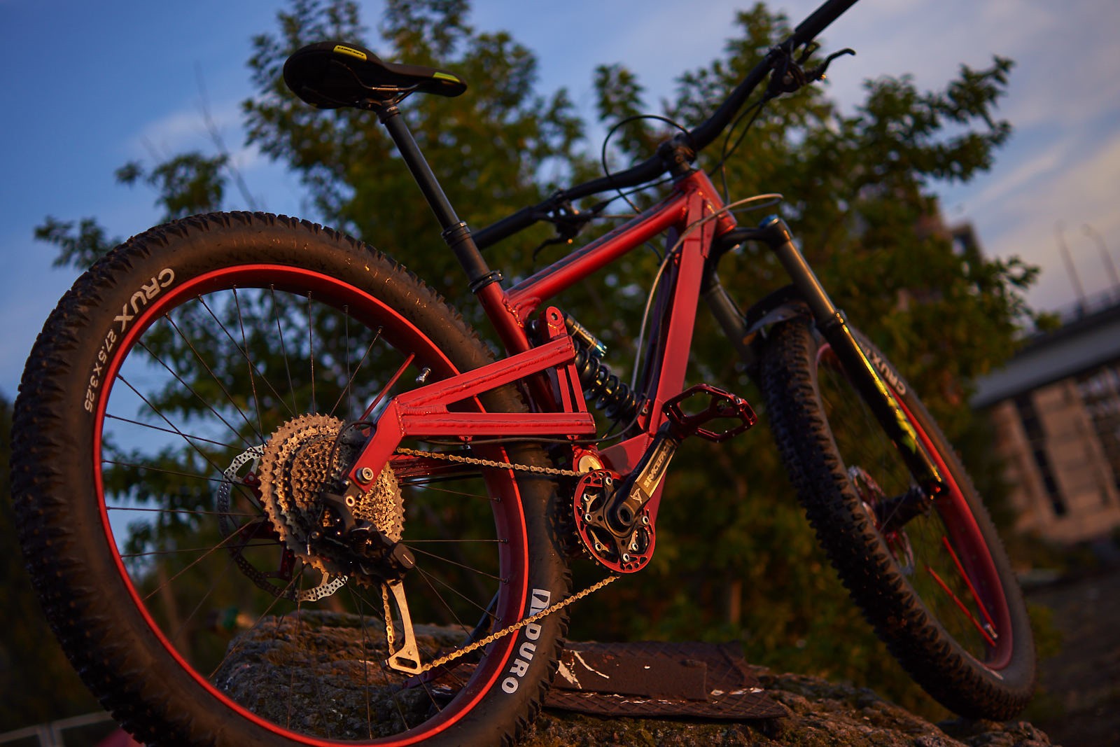 Homemade 130mm-travel Fat Bike with 64-Degree Head Angle - Incredible ...