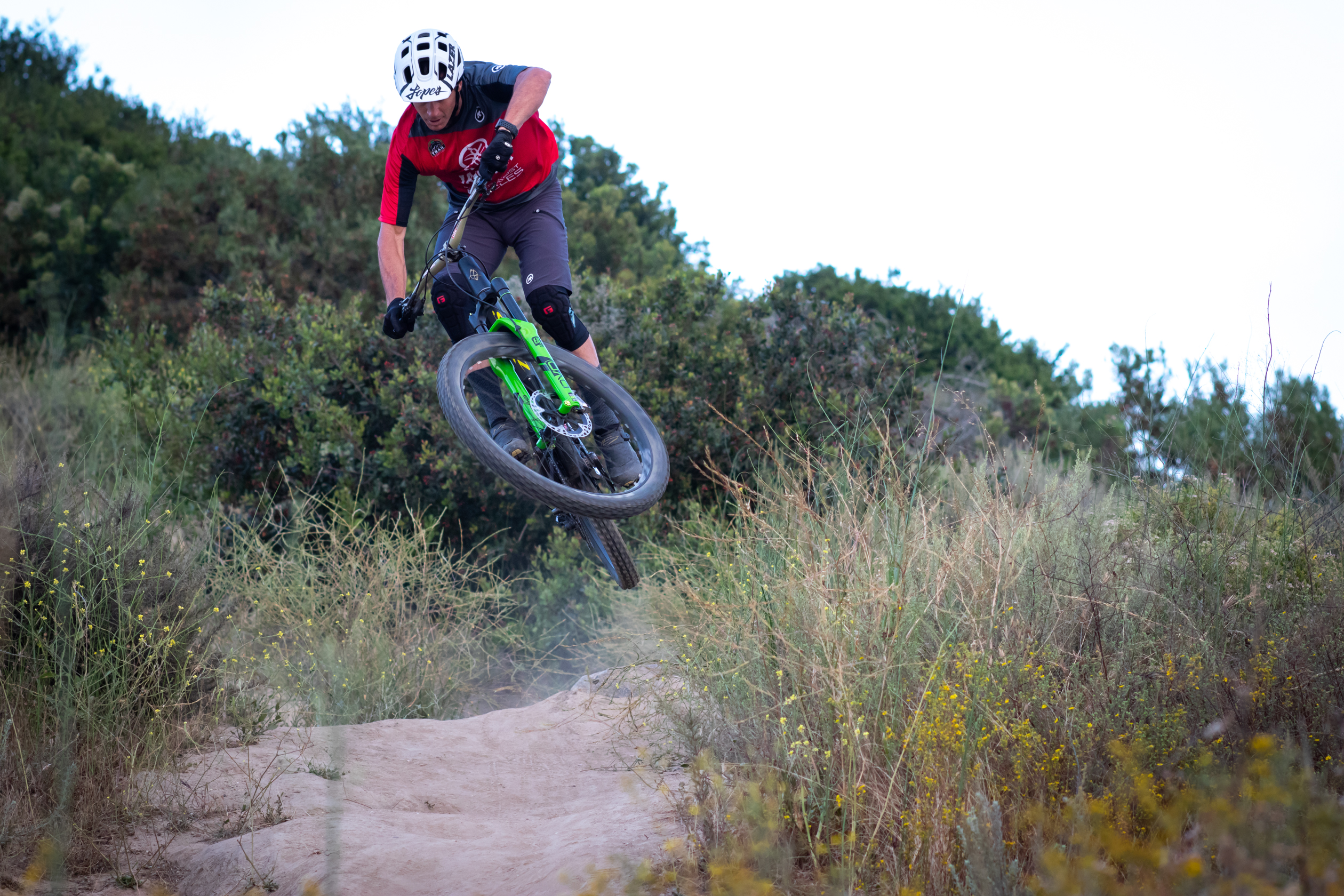 Lopes Has His Trails Wired - PRO BIKE CHECK: Brian Lopes' Ibis Mojo HD ...