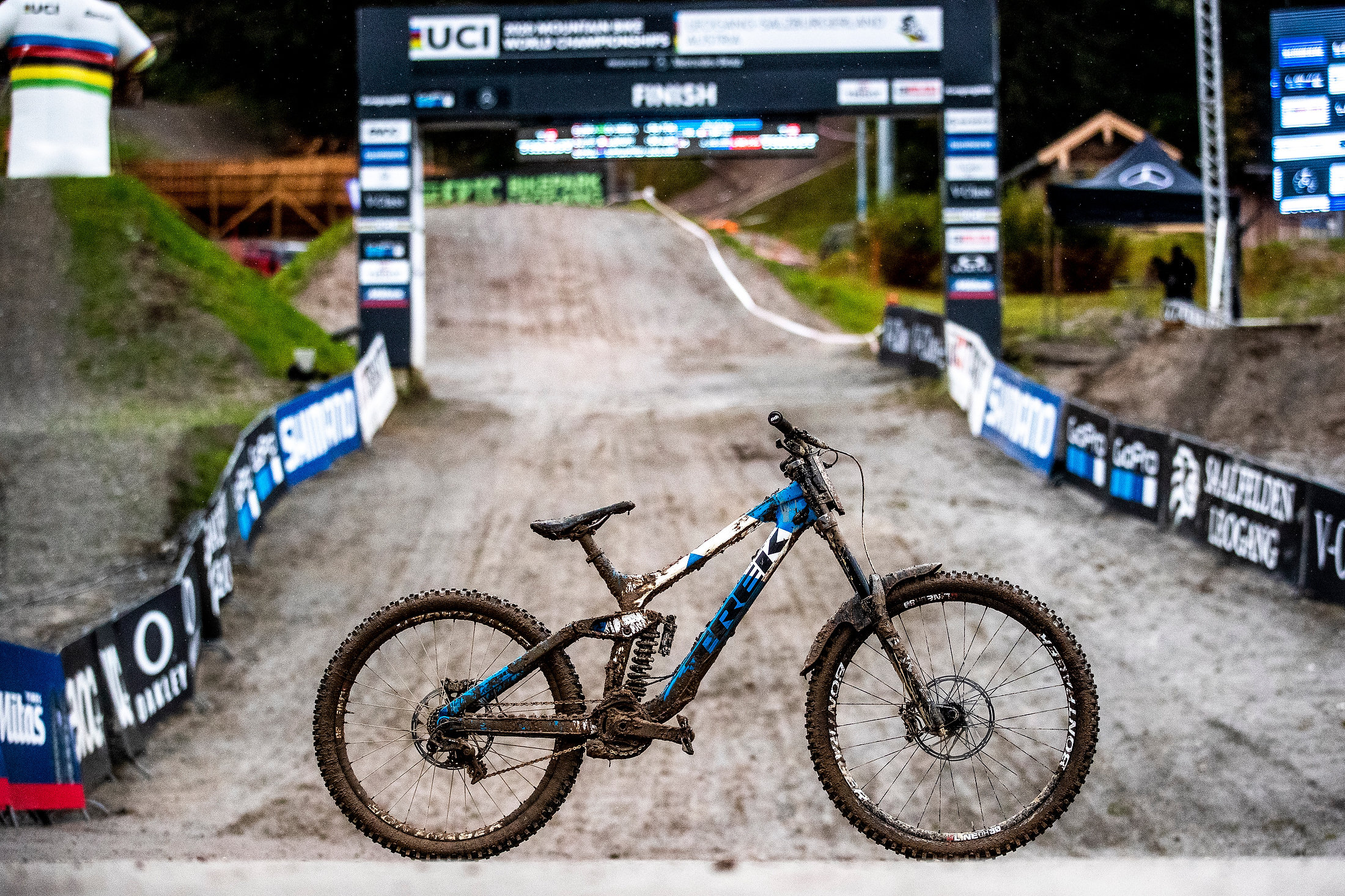 WINNING BIKE: Reece Wilson's Trek Session from World Champs - WINNING ...