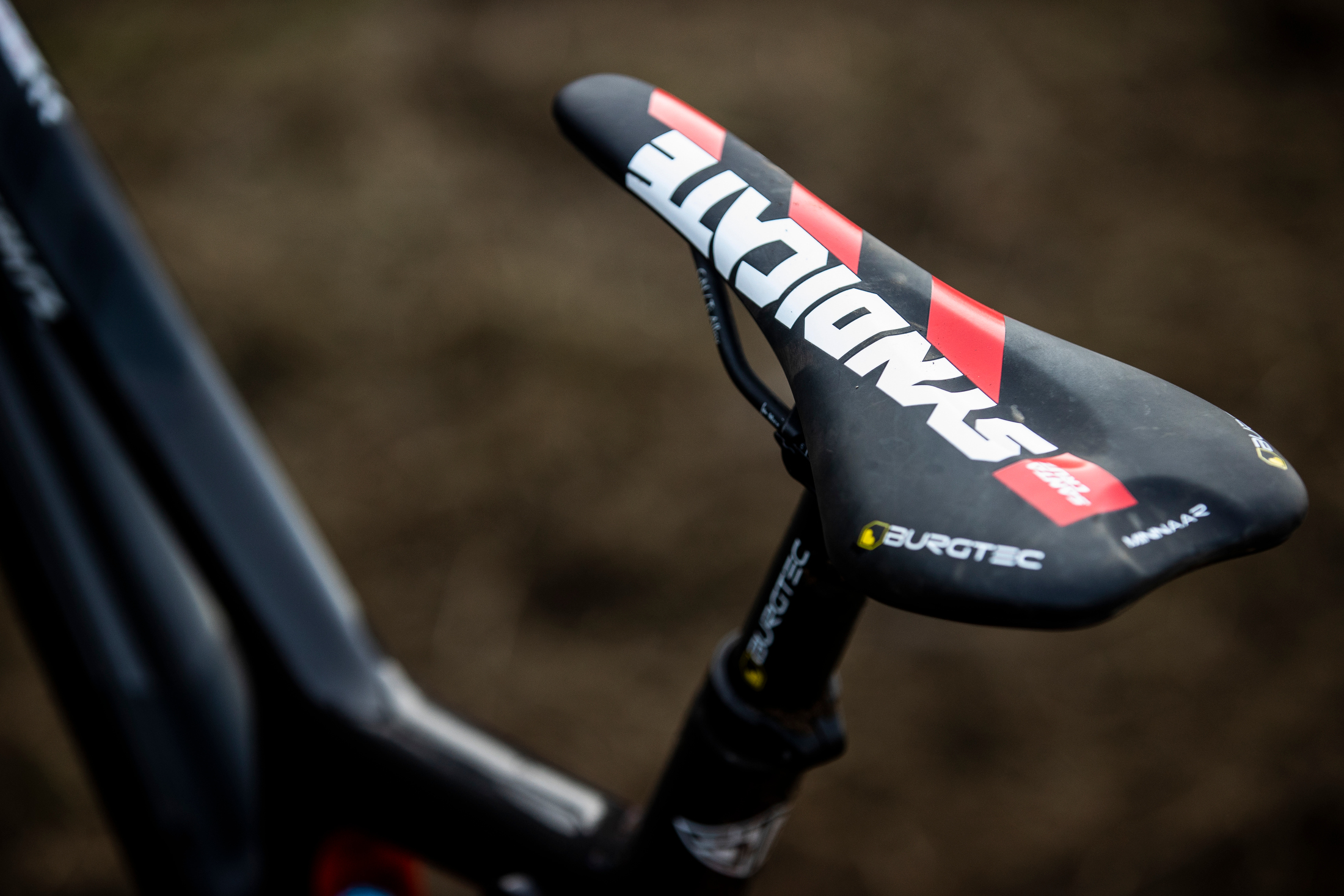 Burgtec Syndicate Saddle - WINNING BIKE: Greg Minnaar's Santa Cruz V10 ...