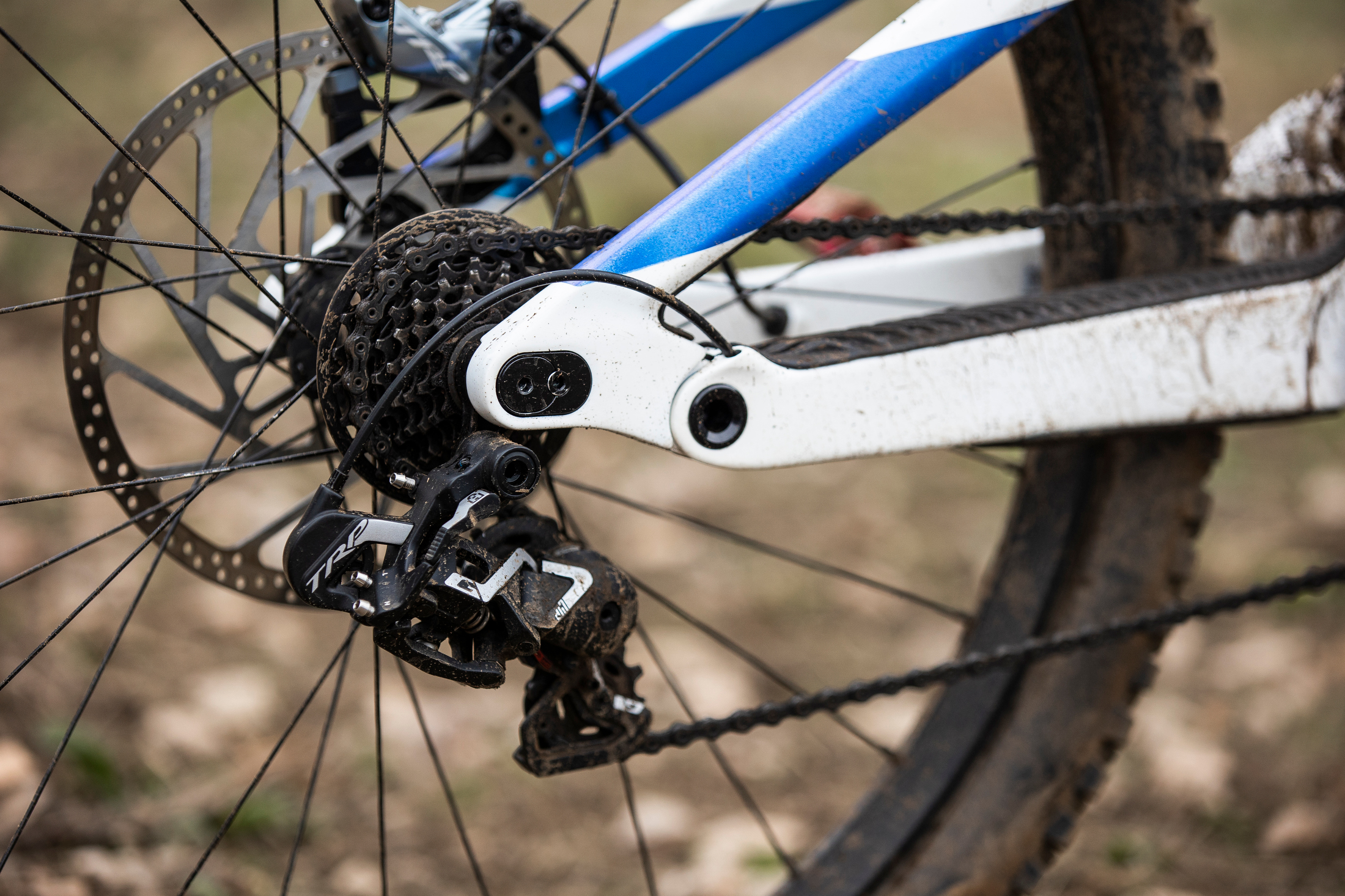 TRP 7-Speed DH Drivetrain - WINNING BIKE: Marine Cabirou's Scott ...