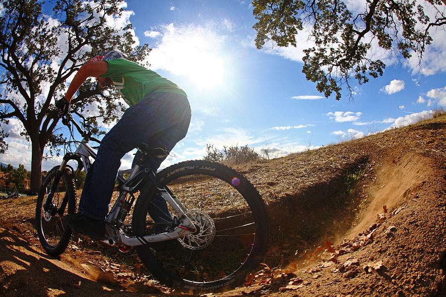 Scott Genius LT 30 pull shock in action - Scott Genius LT 30 - Mountain ...