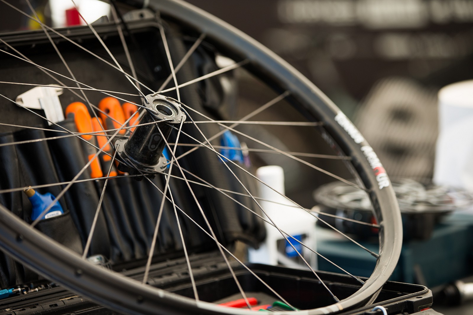 CB Wheels - PIT BITS 2 - Maribor World Cup Downhill - Mountain Biking ...