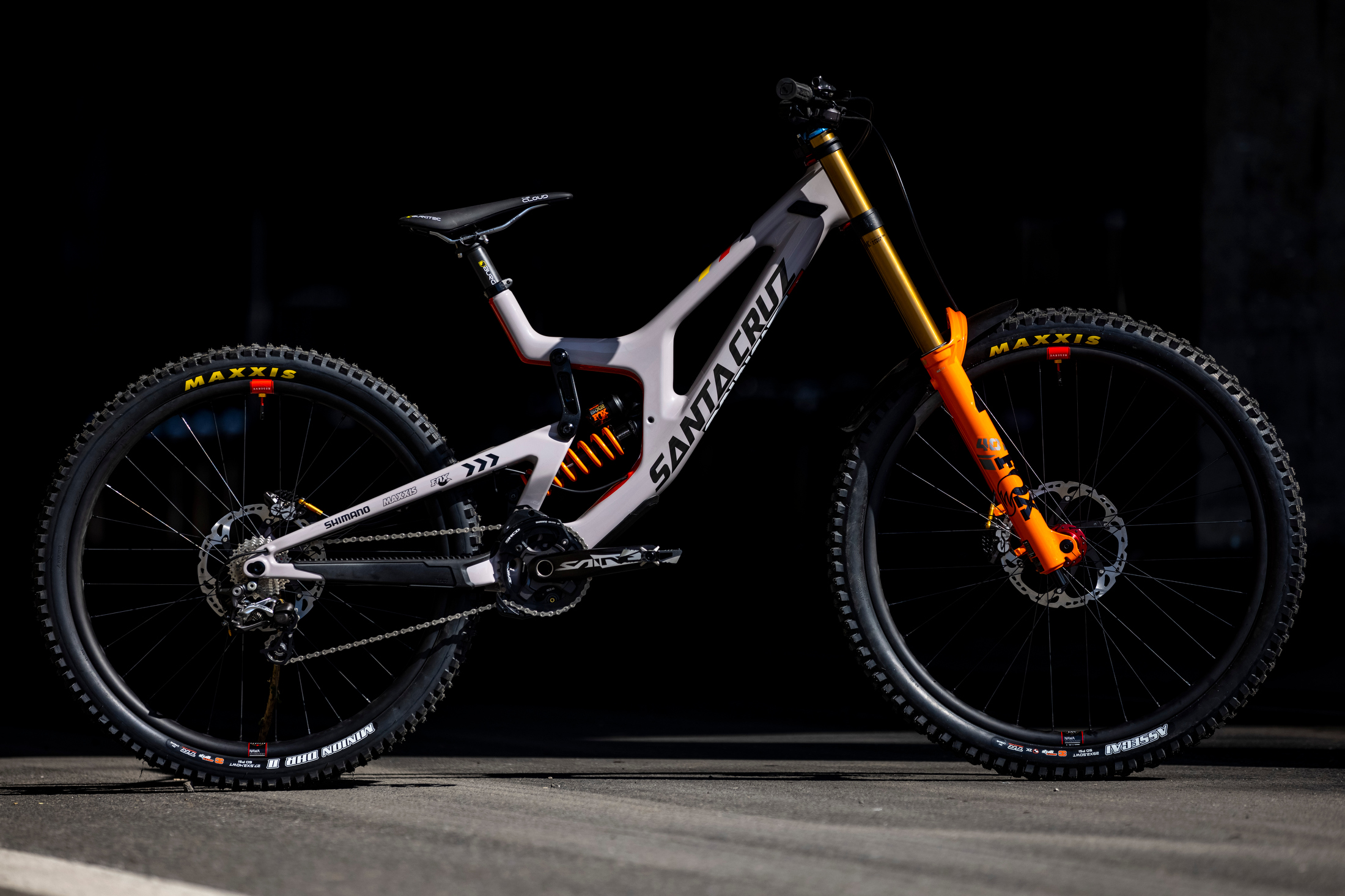 Nina Hoffman's Bike - 2022 Santa Cruz Syndicate World Cup DH Bikes ...