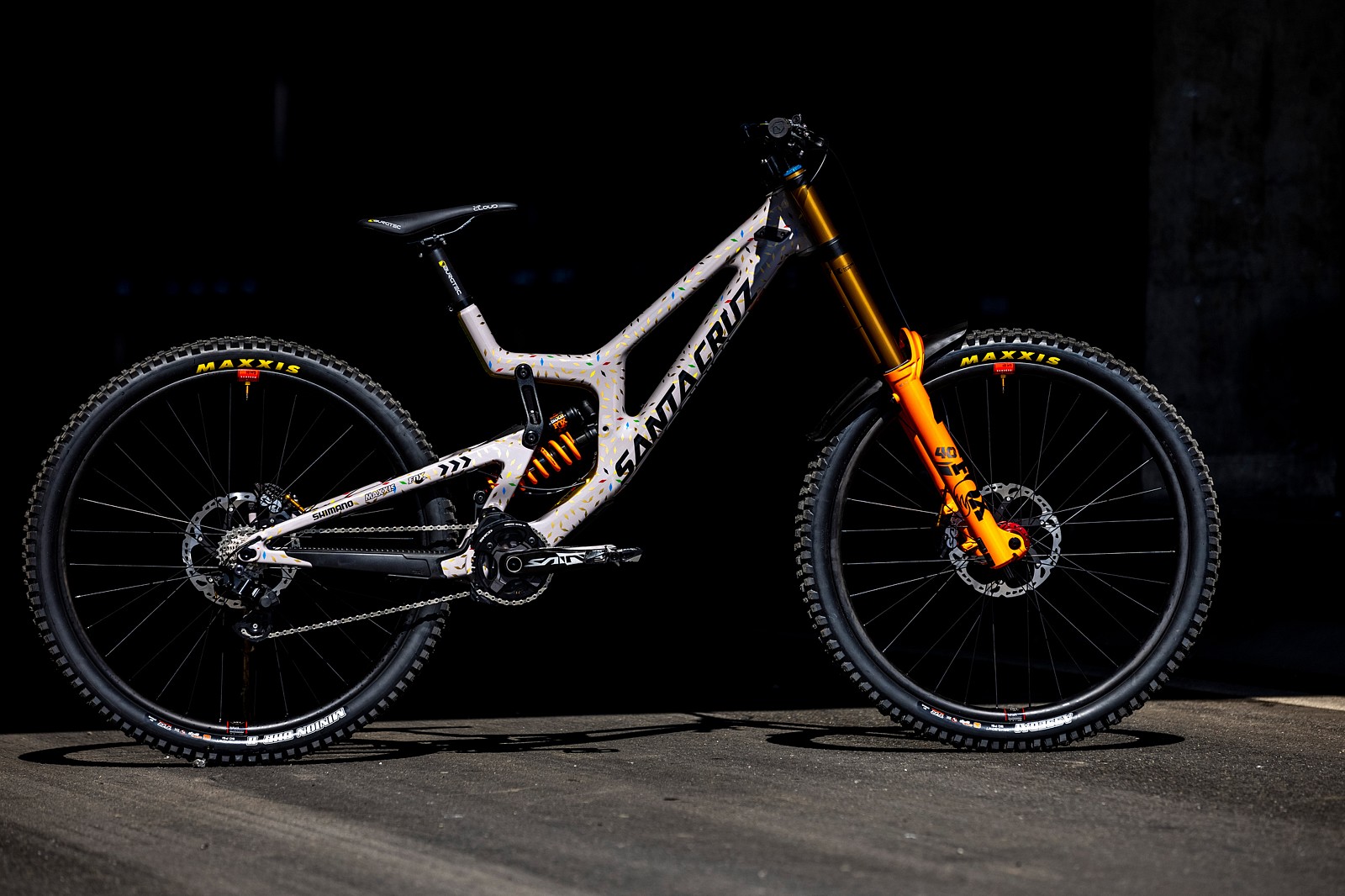 2022 Santa Cruz Syndicate World Cup DH Bikes - Minnaar's Bike - 2022 ...