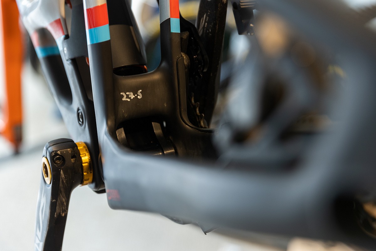 Mondraker Rear Triangle for 27.5 - PIT BITS 4 - Lourdes World Cup ...