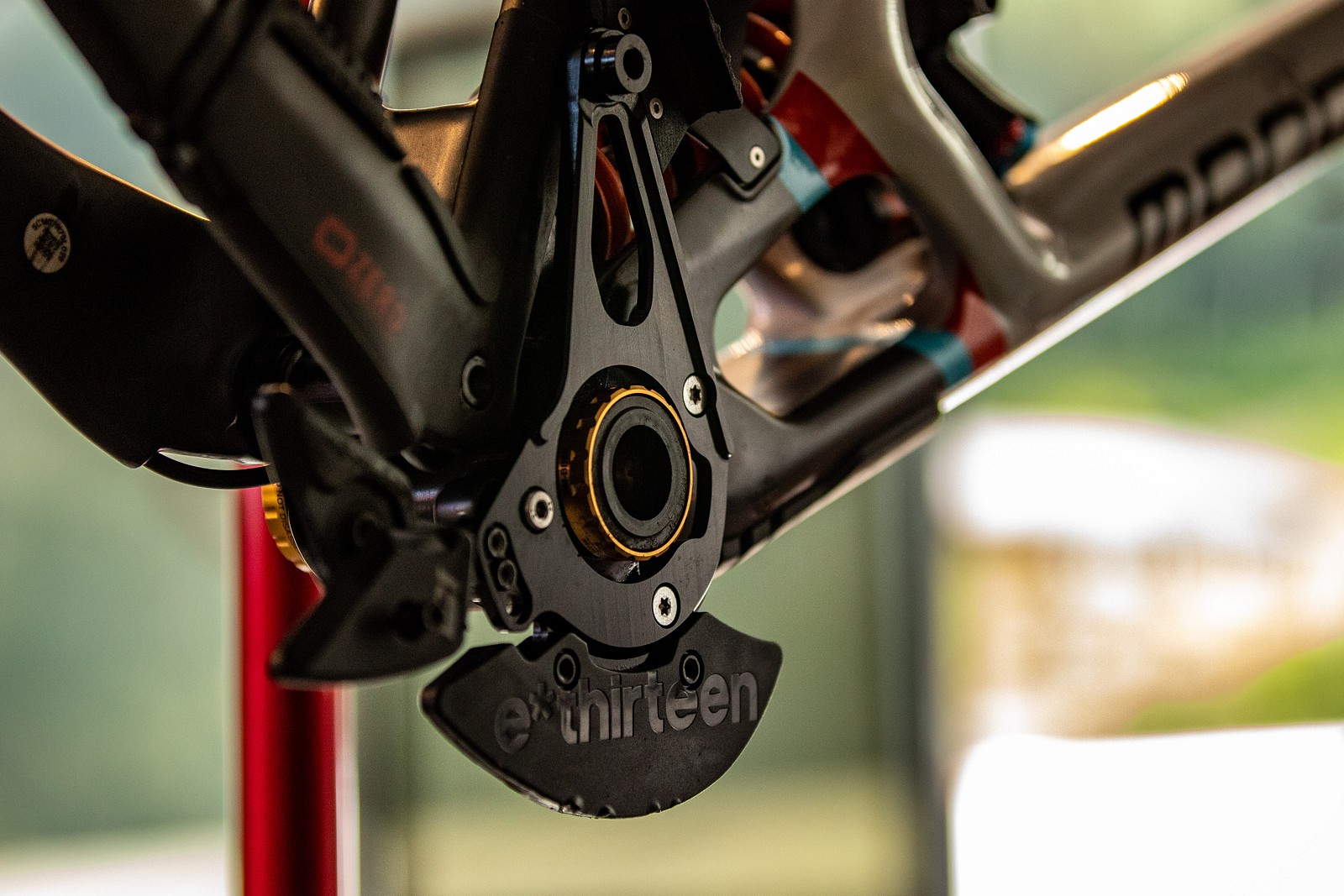 Eleonora Farina's Mondraker Summum - PIT BITS 1 - Leogang World Cup ...