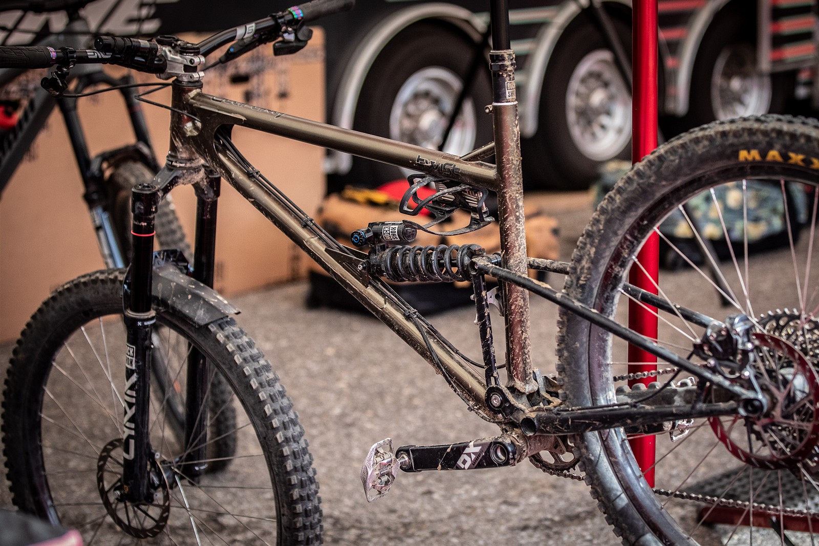 Ian Patterson's Starling Twist - PIT BITS - Mont-Sainte-Anne World Cup Downhill - Mountain ...