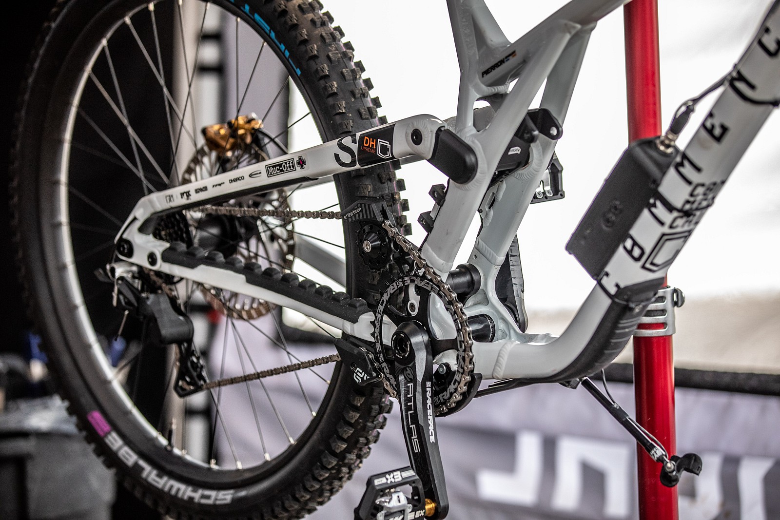 Amaury Pierron's Commencal Supreme - PIT BITS - Mont-Sainte-Anne World Cup Downhill - Mountain ...