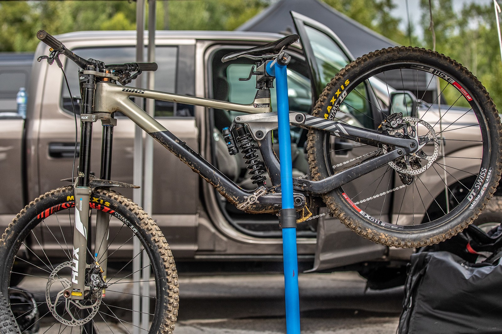 Abby Hogie's BIXS Lane DH - PIT BITS - Mont-Sainte-Anne World Cup Downhill - Mountain Biking ...