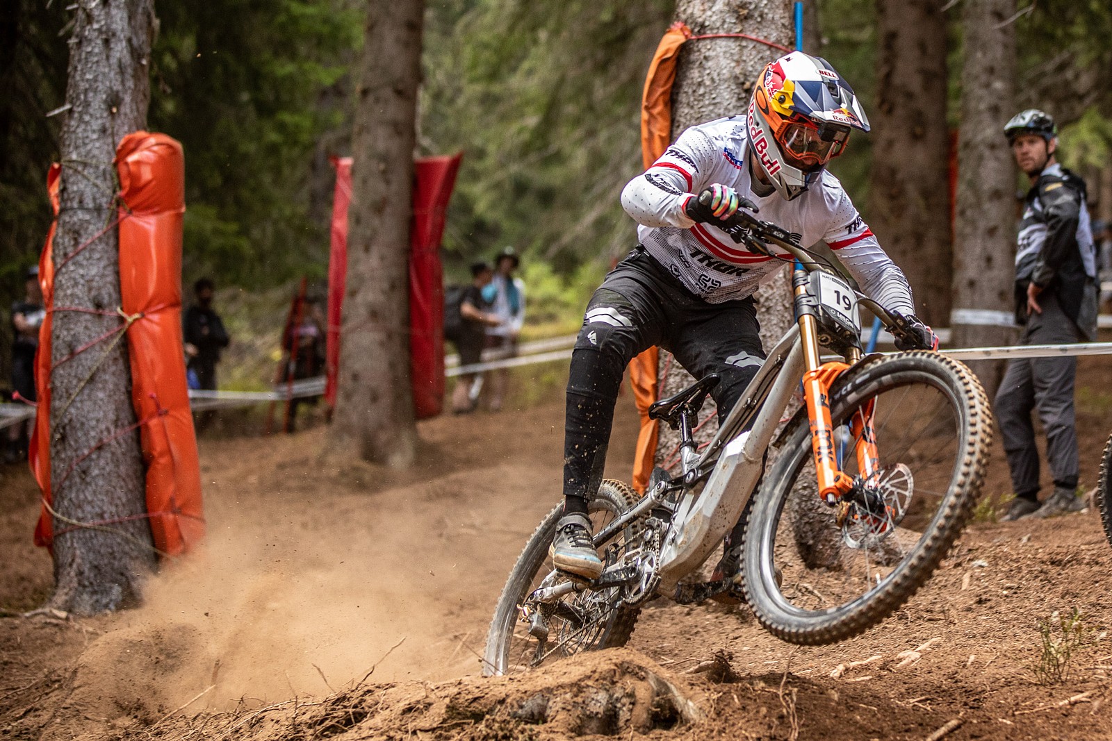 Aaron Gwin-4 - PHOTO BLAST - World Champs Friday - Mountain Biking ...