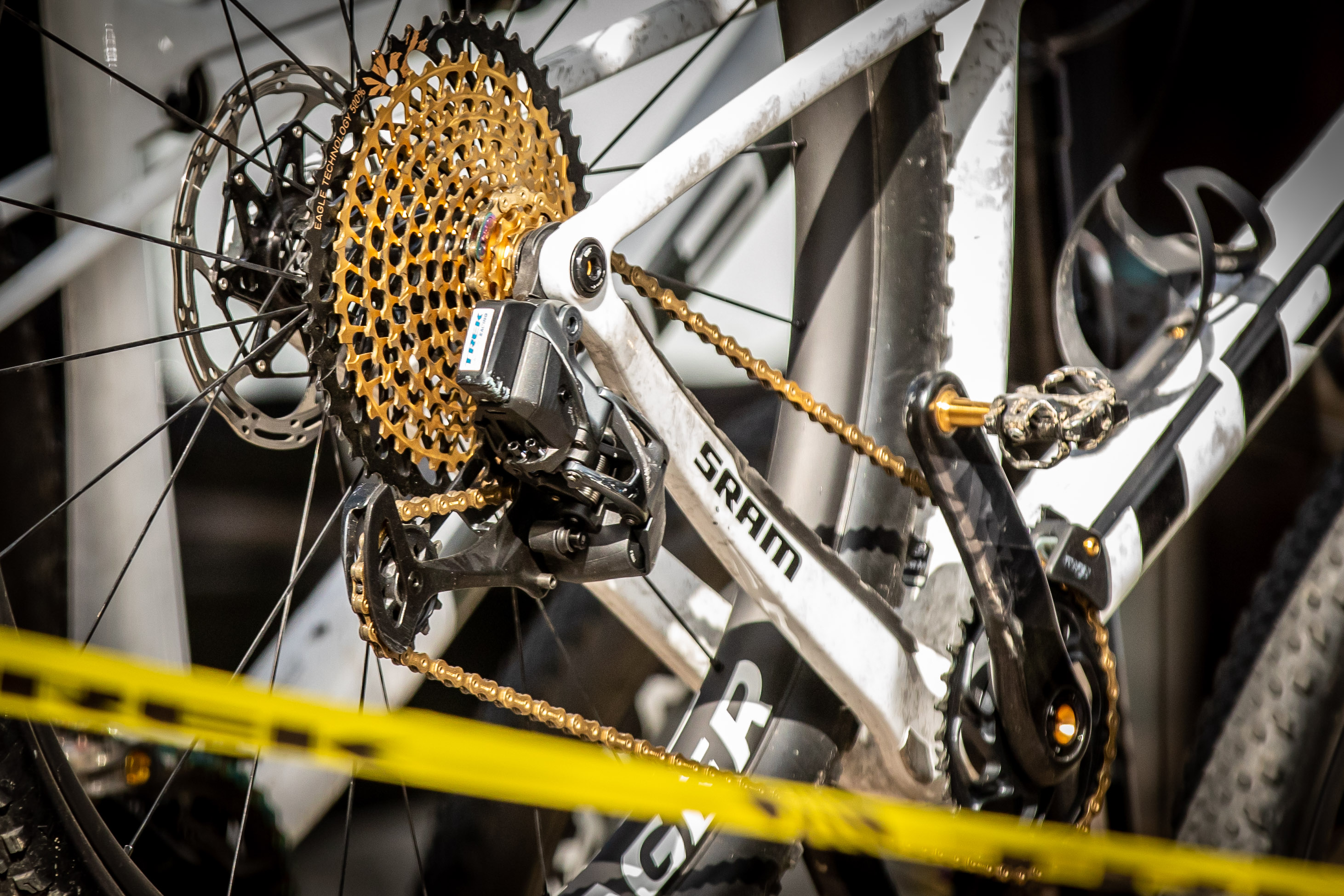 SRAM Bling - PIT BITS - Val di Sole World Cup Downhill - Mountain ...