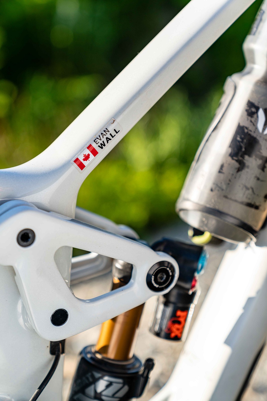 Evan Wall's Devinci Spartan HP - Pro Bike: Evan Wall's Devinci Spartan HP - Mountain Biking ...