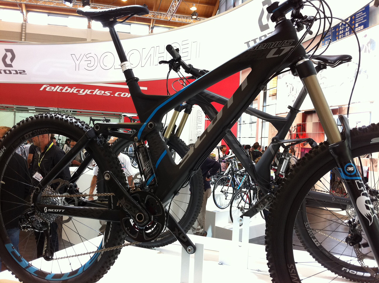 Scott Genius LT - Eurobike 2011 Day 2 - Mountain Biking Pictures ...