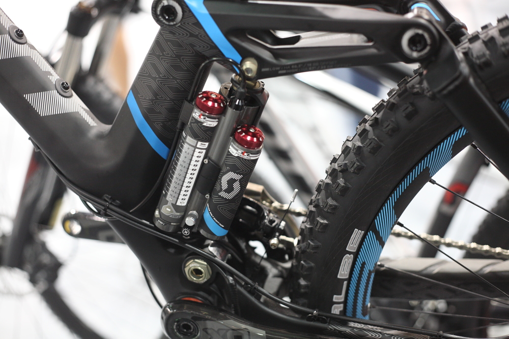 2012 Scott Genius LT Equalizer 3 TC Rear Shock - Interbike Day 5 ...