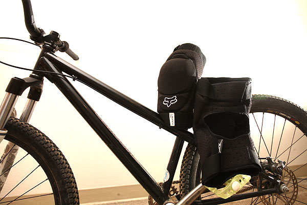 2010 Fox Launch Knee Pads - 2010 Fox Racing Launch Knee Pads - Mountain ...