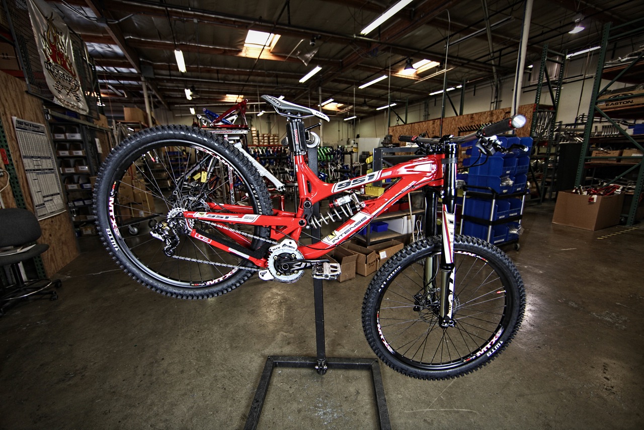 Prototype Intense 2951 29er Downhill Bike - Intense 2951 29er DH Bike ...