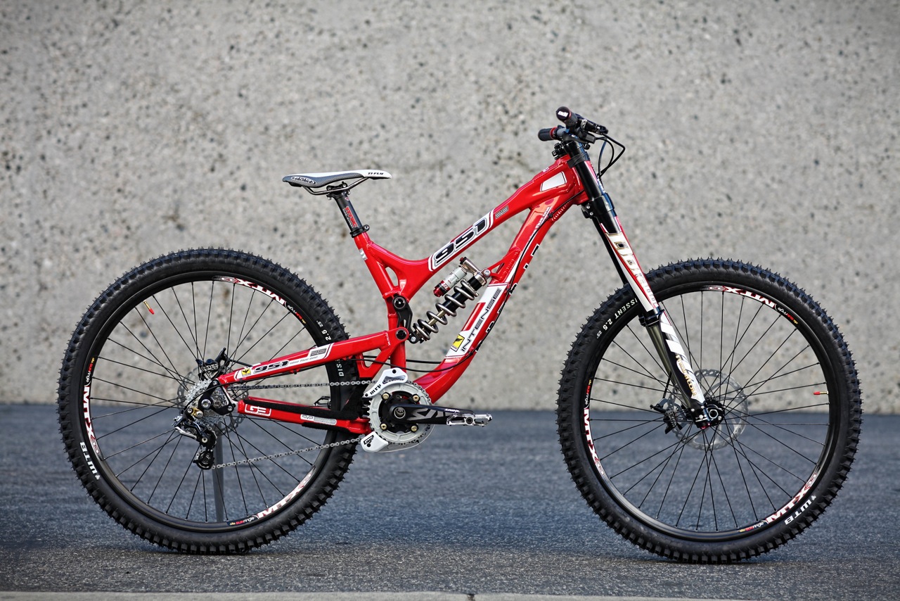 Intense 2951 - Prototype Intense 2951 29er Downhill Bike - Mountain ...