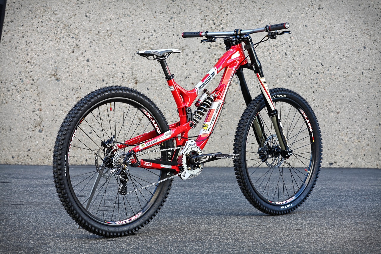 Intense 2951 - Prototype Intense 2951 29er Downhill Bike - Mountain ...