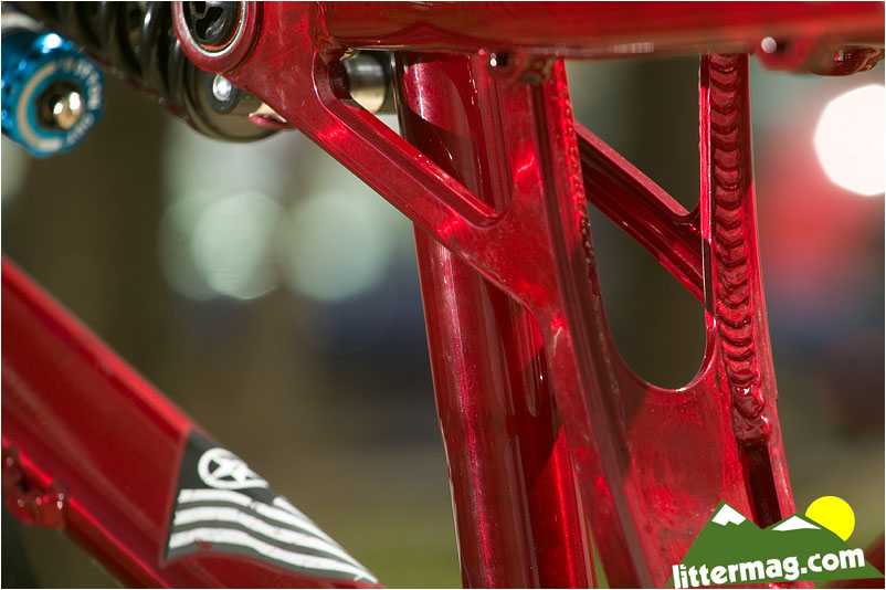 Craftsmanship - Intense 6.6 SS Slopestyle Frame - Mountain Biking ...